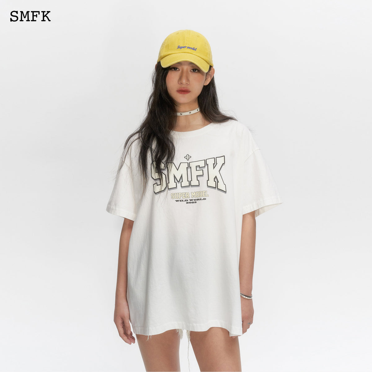 Oversized Model White T-shirt | SMFK Official