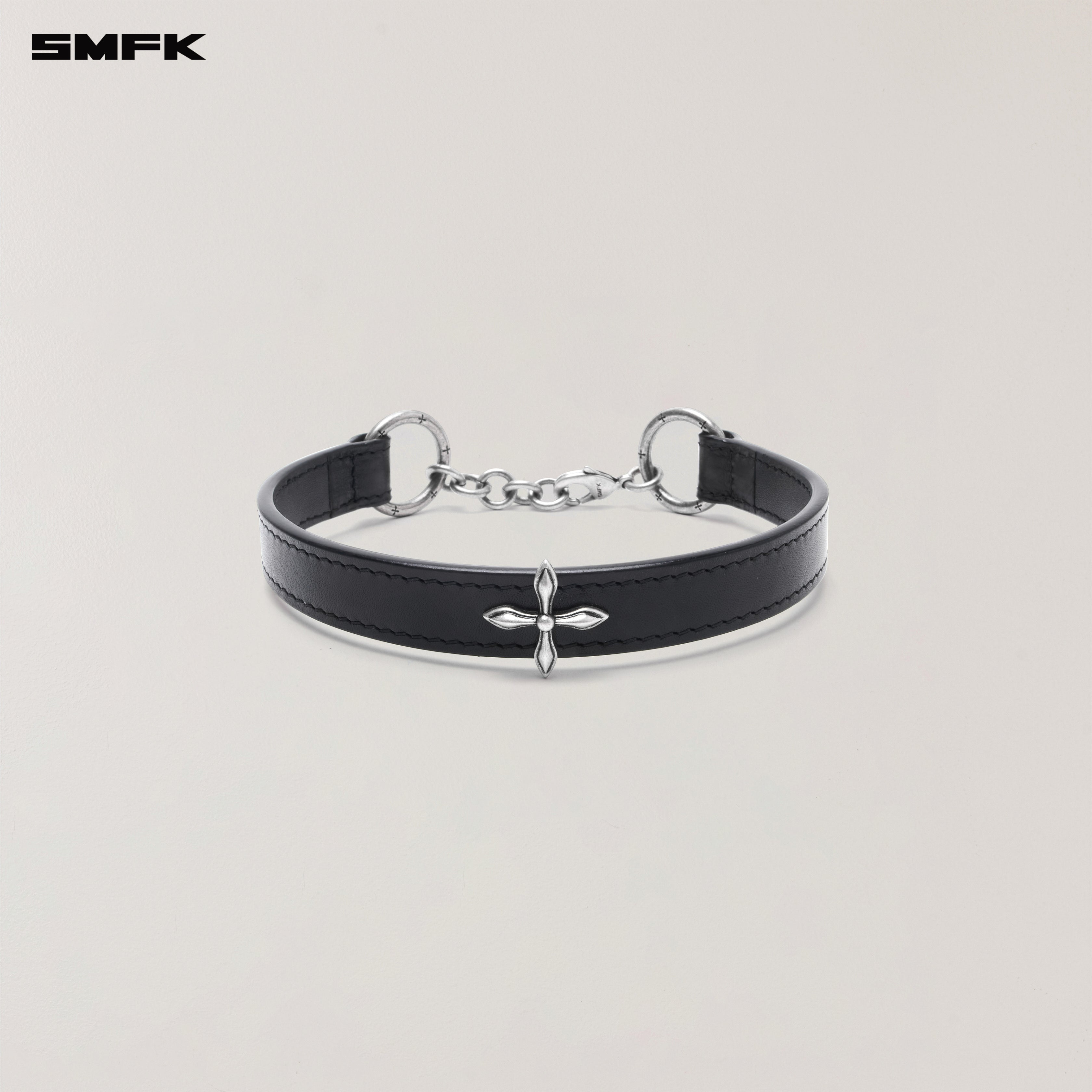 COMPASS RIVET HANDCRAFT HORSE LEATHER CHOCKER/M WILD BLACK – SMFK Official