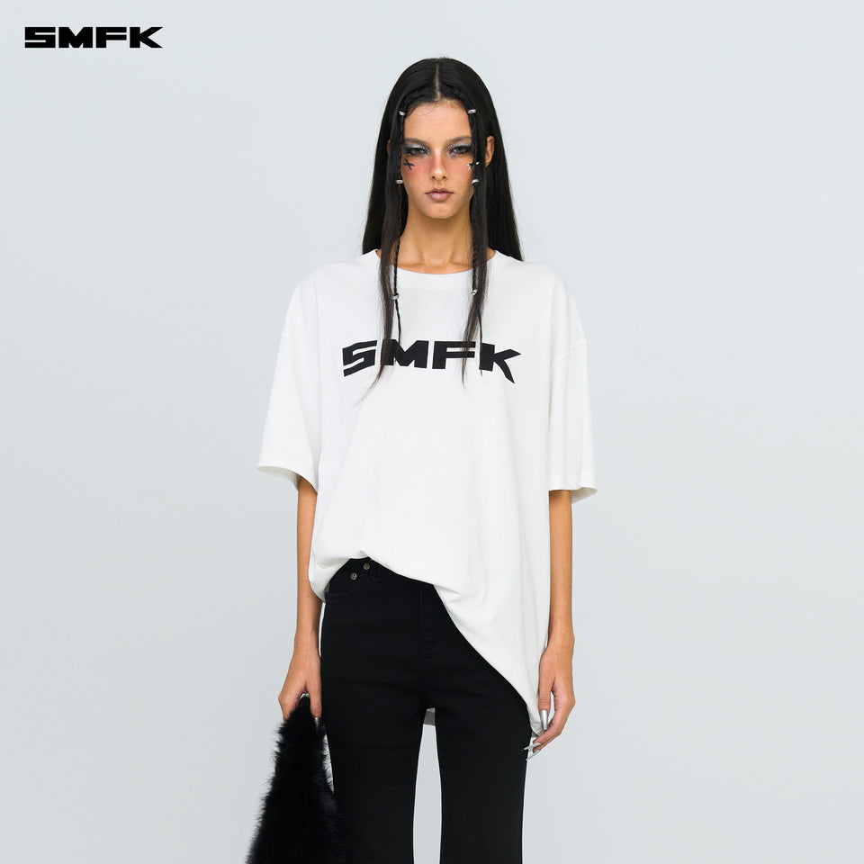 FUTURE SMFK Logo Standard Loose Tee White – SMFK Official