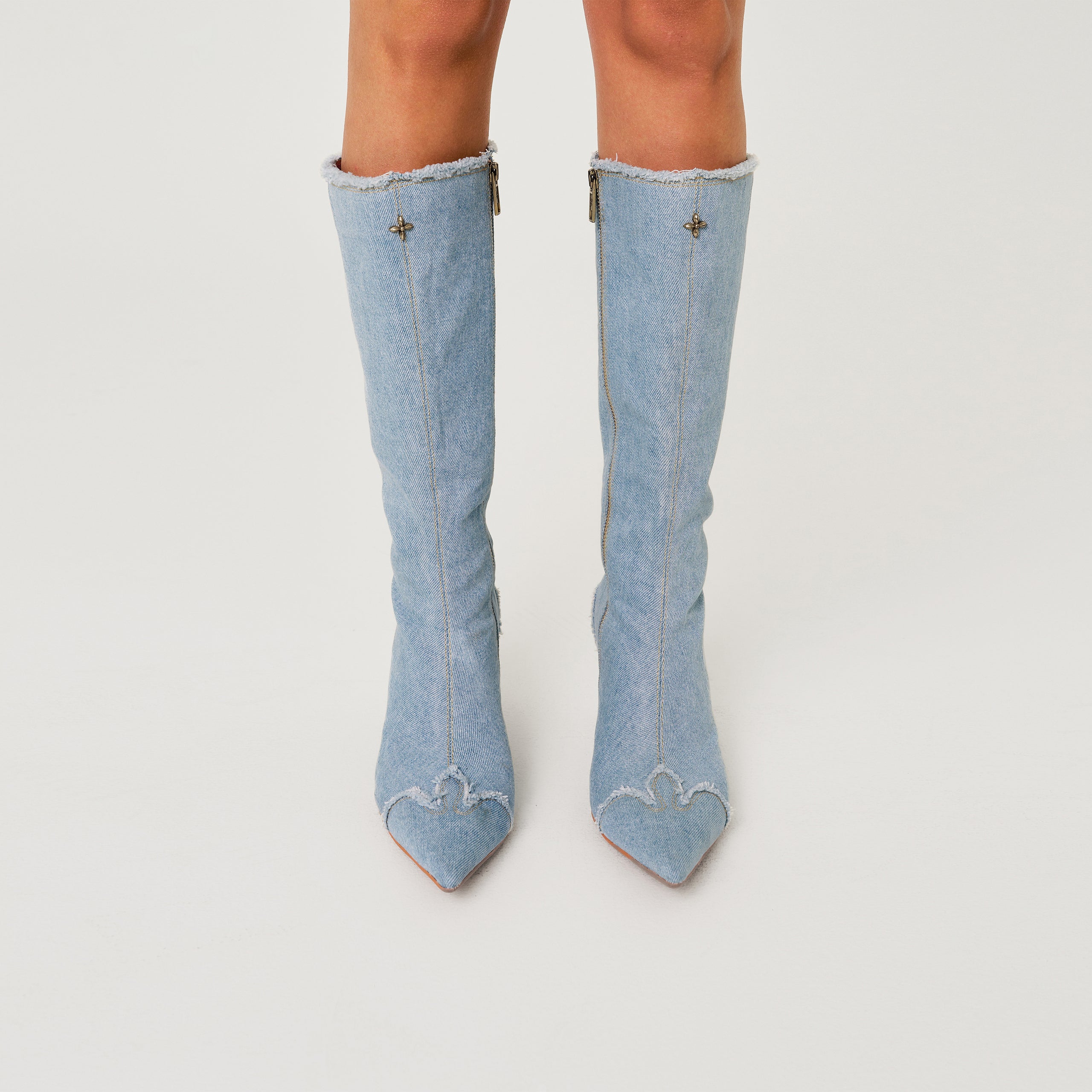 SHOES – SMFK Official