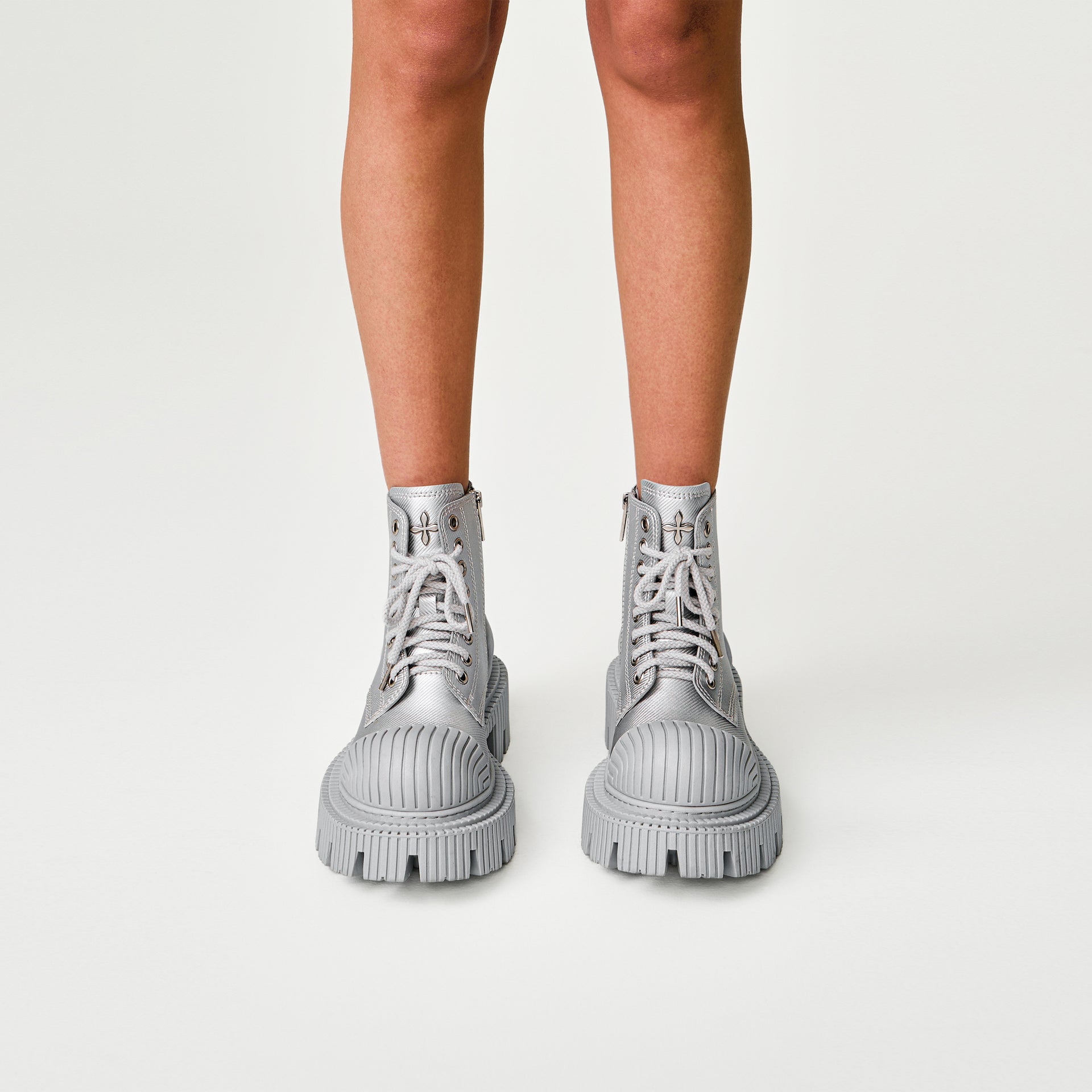 SHOES – SMFK Official