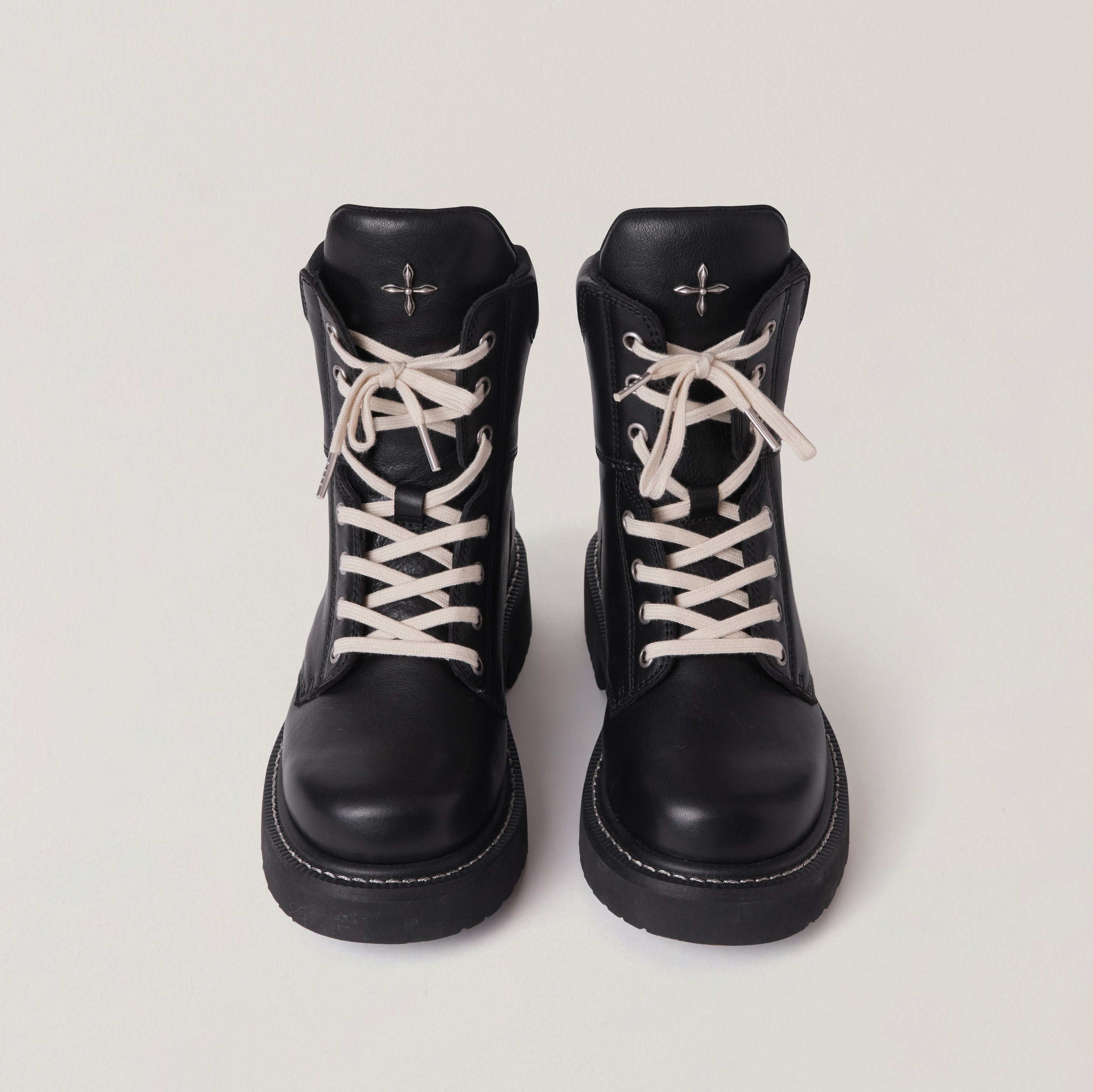 SHOES – SMFK Official